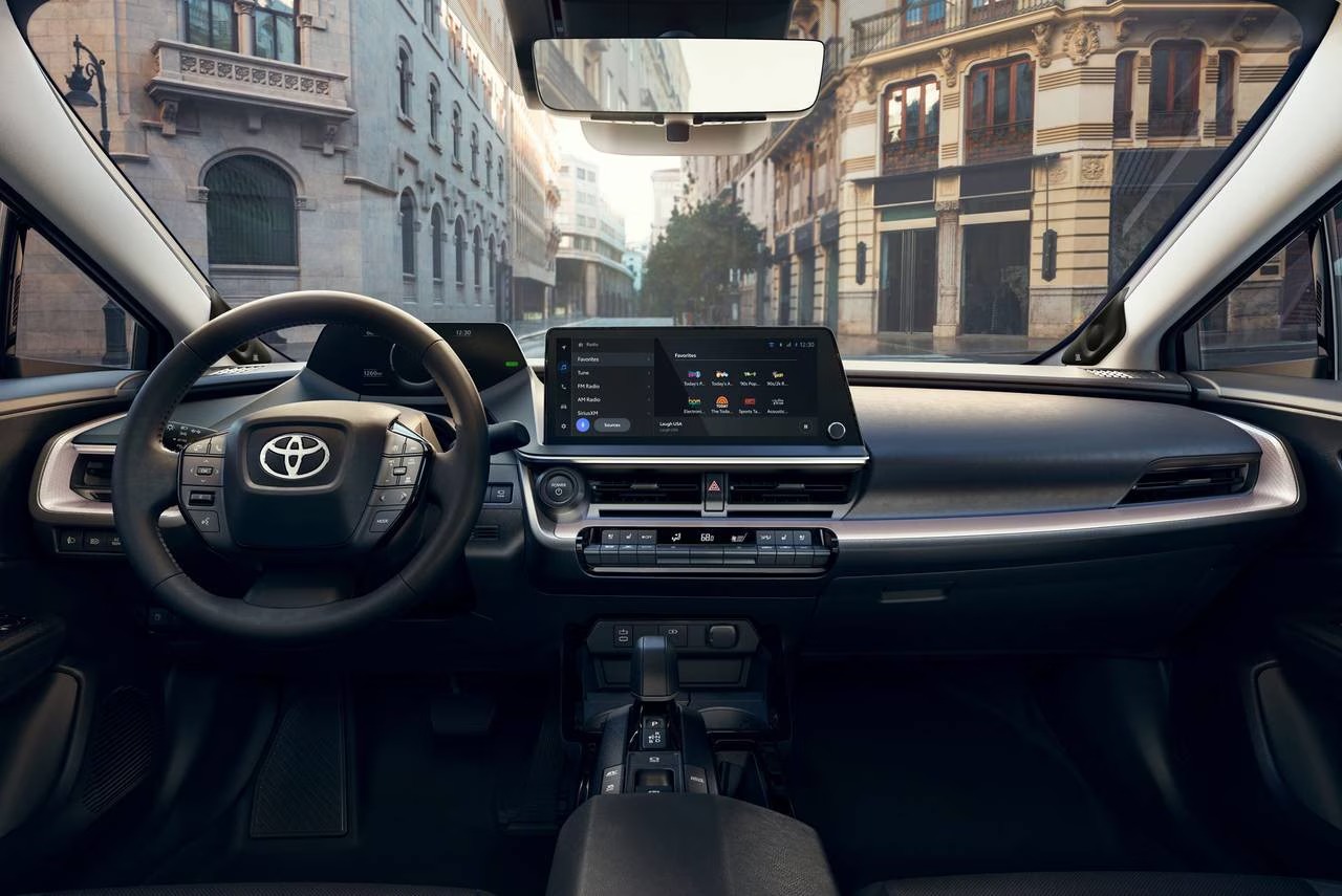 Apskats par Toyota Prius 2026, foto 8
