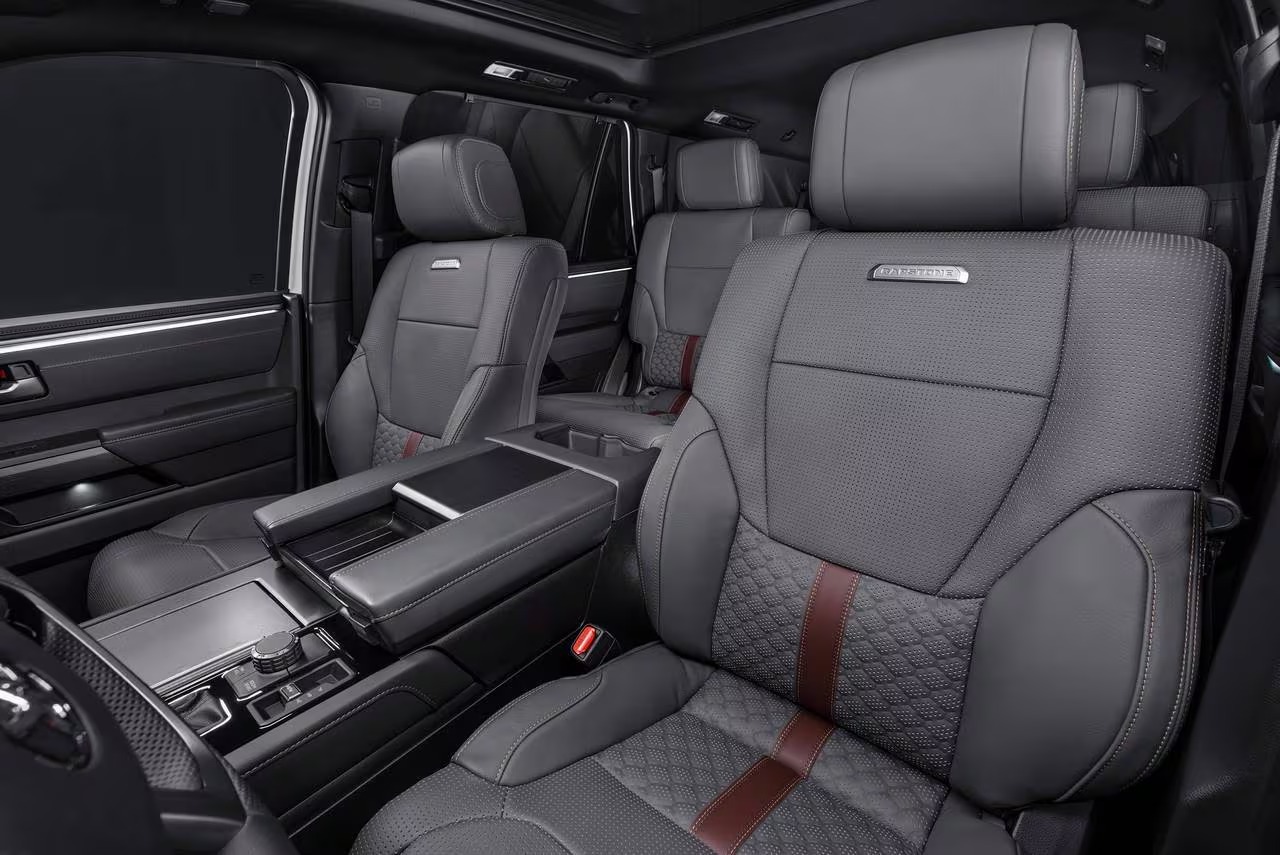 Apskats par Toyota Sequoia 2026, foto 18