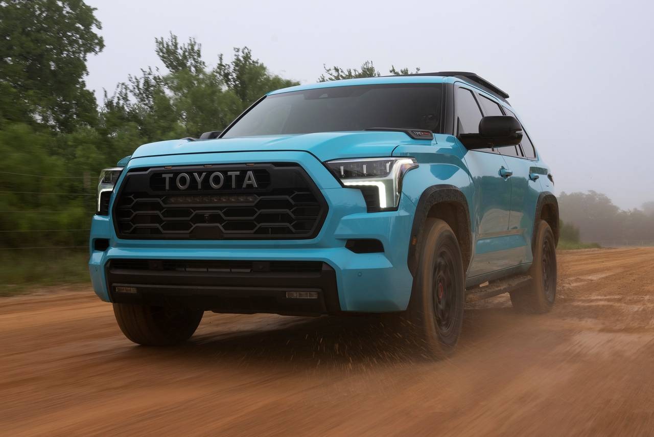 Apskats par Toyota Sequoia 2026, foto 2