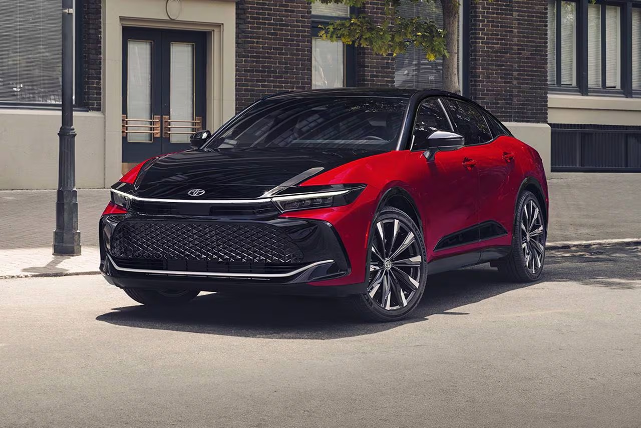 Apskats par Toyota Crown 2027, foto 15