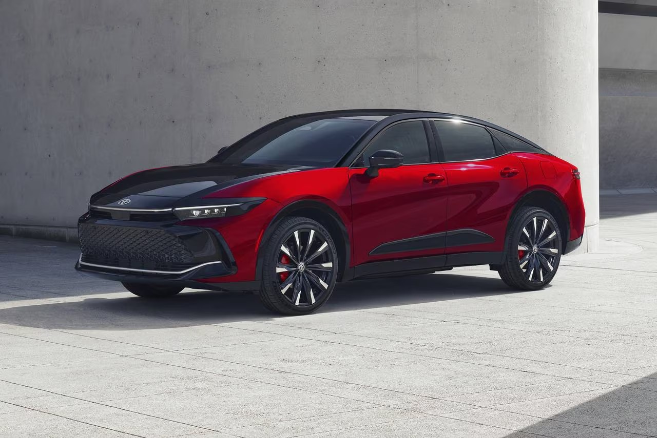 Apskats par Toyota Crown 2027, foto 16