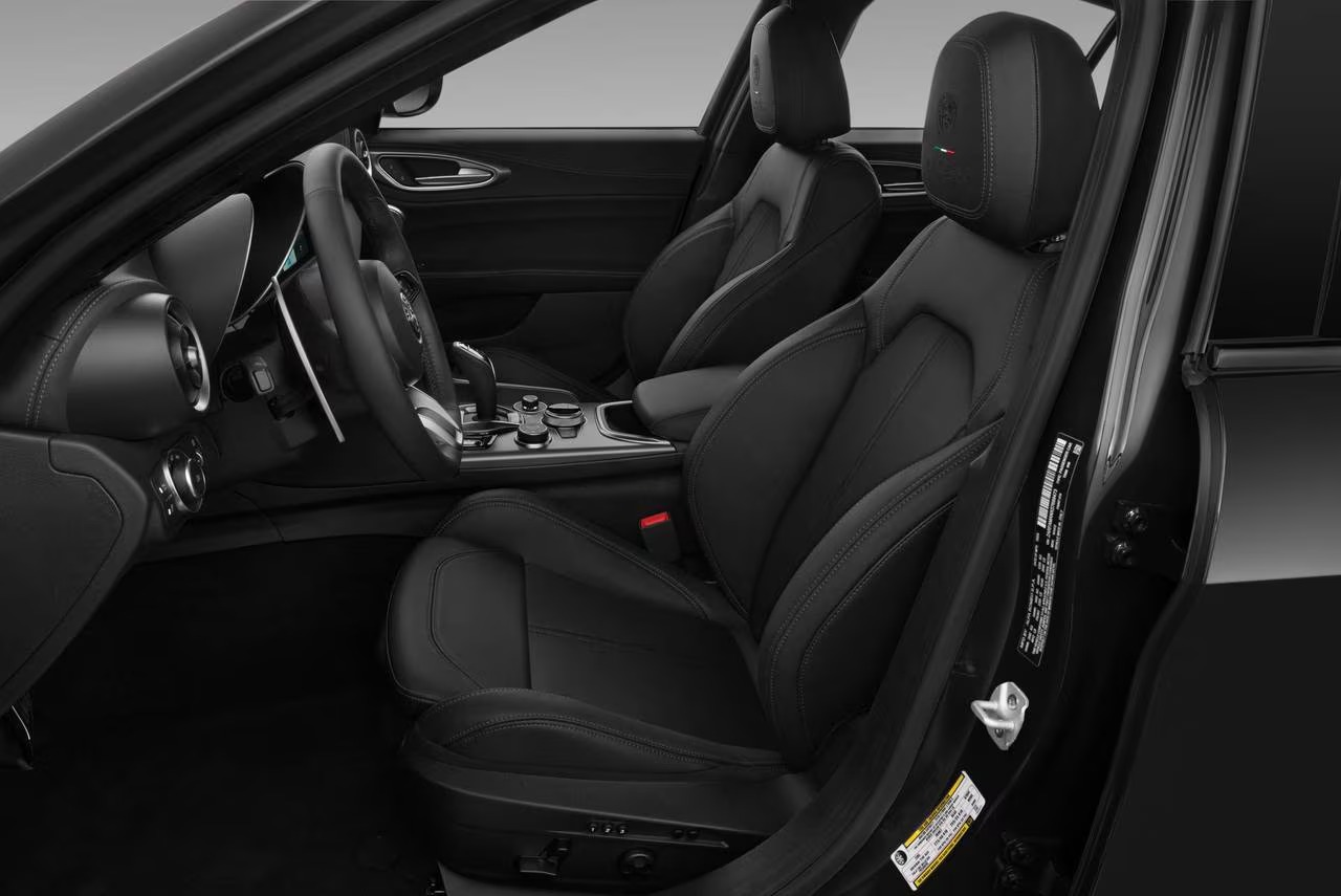 Apskats par Alfa Romeo Giulia 2026, foto 11