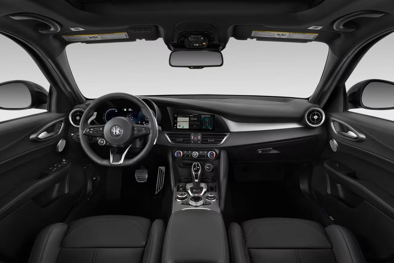 Apskats par Alfa Romeo Giulia 2026, foto 8