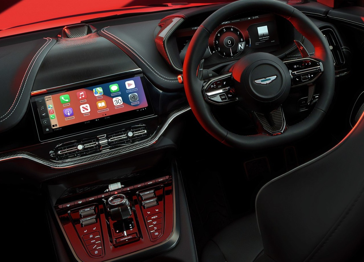 Apskats par Aston Martin DBX 2026, foto 13