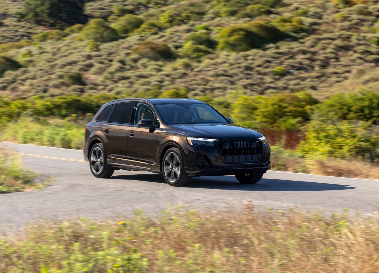 Apskats par Audi Q7 2026, foto 1