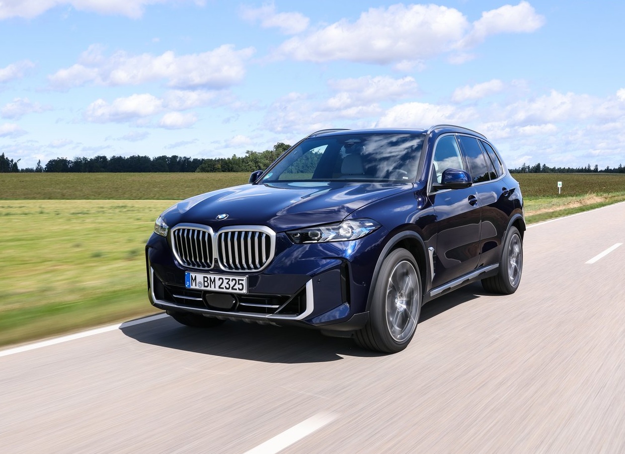 Apskats par BMW X5 2026, foto 1