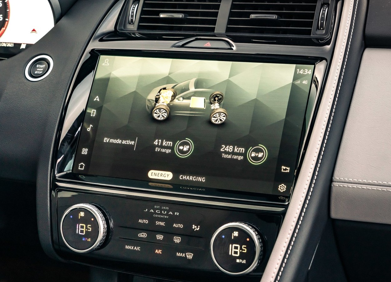 Apskats par Jaguar E-Pace 2026, foto 11
