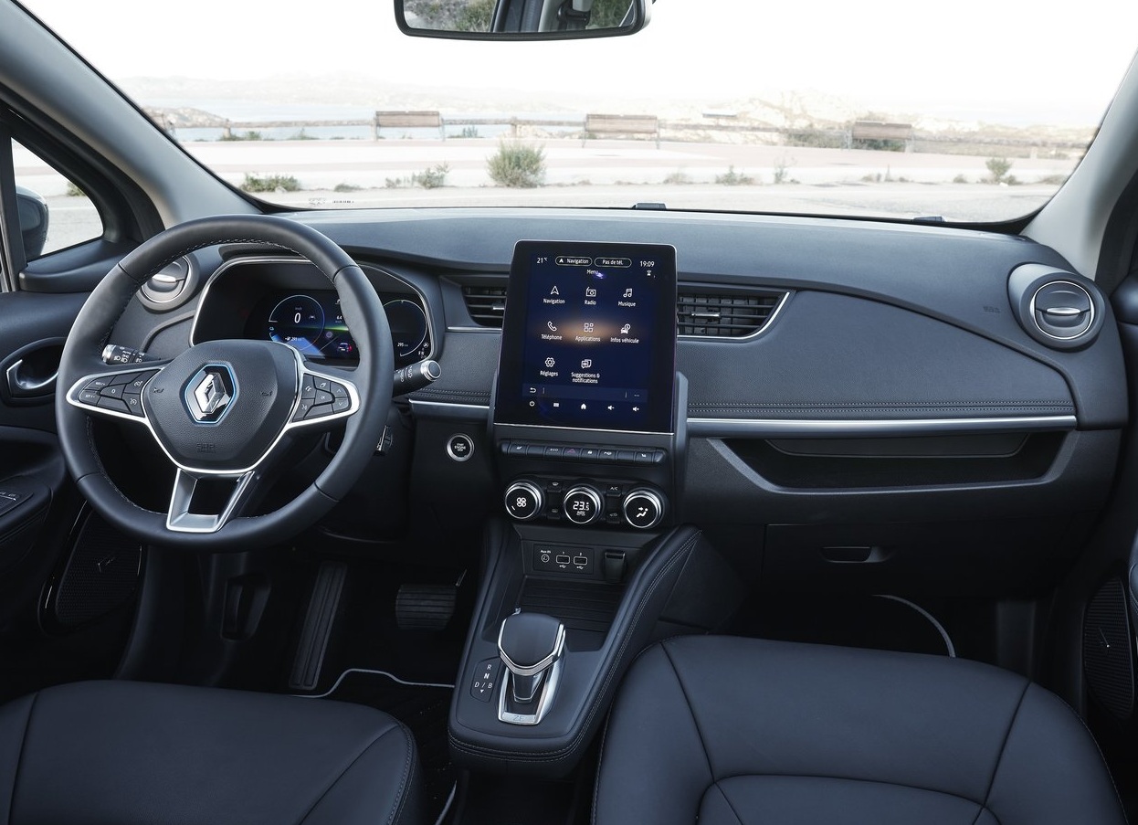 Read the overview of Renault Zoe 2025 Overview of Renault Zoe 2025, photo 7
