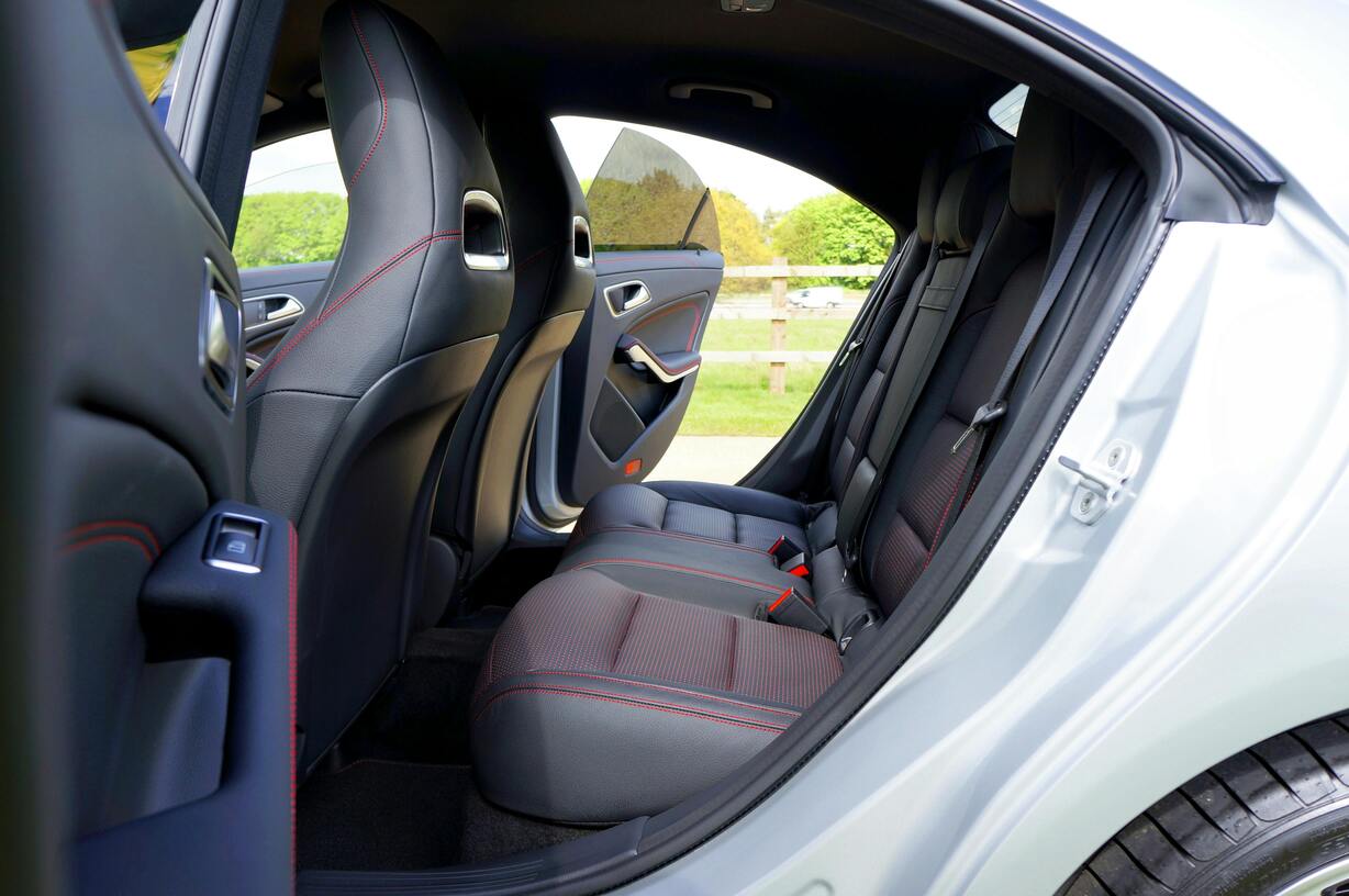 how to prevent car windows from fogging up ways to prevent windows from fogging up in winter