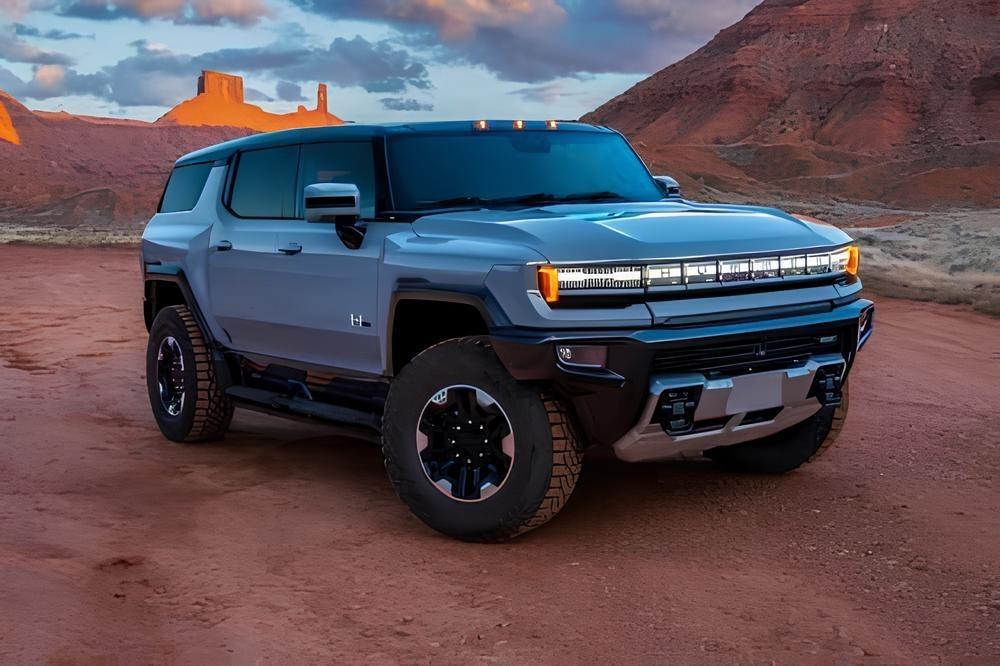 Hummer Test Test-drives of new GMC Hummer EV SUV 2025 - overviews, videos, expert ...